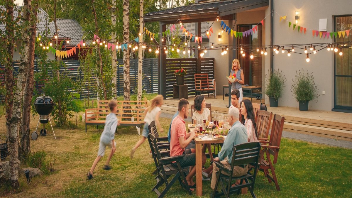 Enjoy the Perfect Summer Staycation Party With these 5 Ideas ...