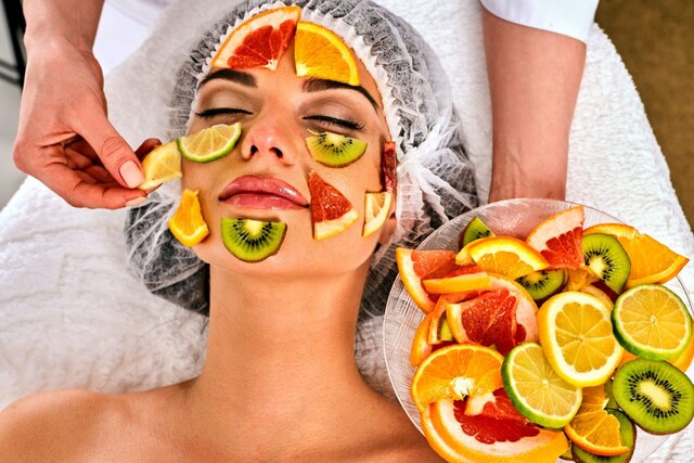 Say Goodbye to Dull Skin with These 6 Refreshing DIY Fruit Face Masks ...