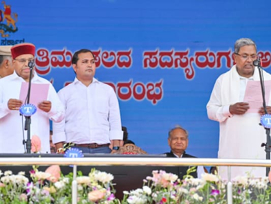 Karnataka CM Swearing-In Ceremony: Siddaramaiah Orders to Implement 2 Schemes Hours After Being ...
