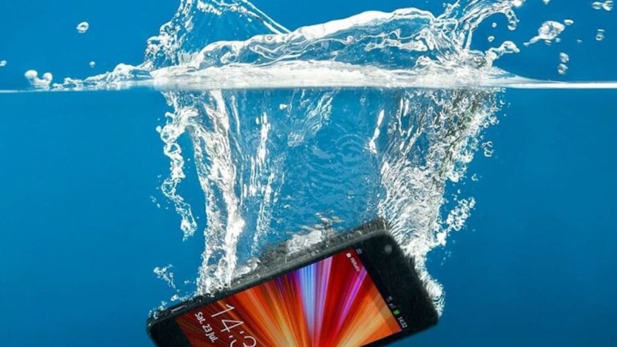 Indian Official Suspended After He Drains Reservoir to Retrieve Phone ...