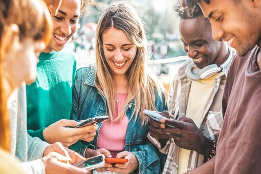 Opinion | Sociology of the Smartphone: Pros and Cons - News18