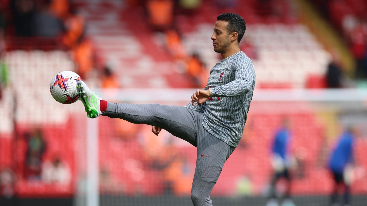 Liverpool's Thiago Alcantara to Miss Rest of Season Due to Hip ...