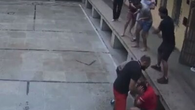 Shocking CCTV Footage Shows How Gangster Tillu Tajpuriya Was Brutally ...