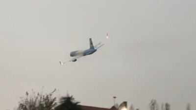 Argentina's New Presidential Plane Pulls Off Low-level Stunts, Viral ...
