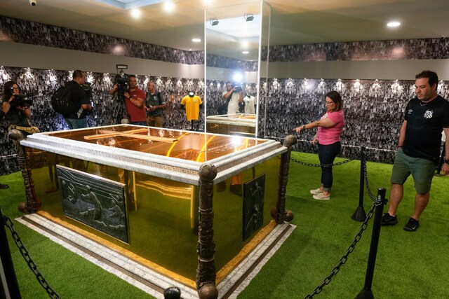 Brazil: Pele's Gilded, Turf-Lined Tomb Opens to Public - News18