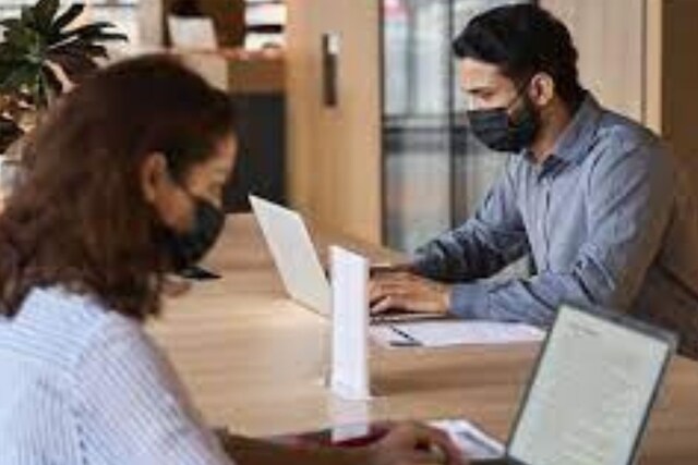 How To Become A Bank Manager; Check Eligibility And Experience Required ...