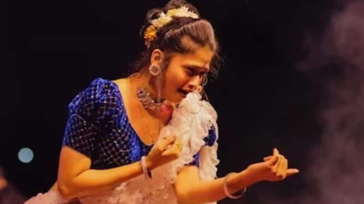 Rain Spoils Dancer Gautami Patil’s Programme On NCP MLA Dilip Mohite ...