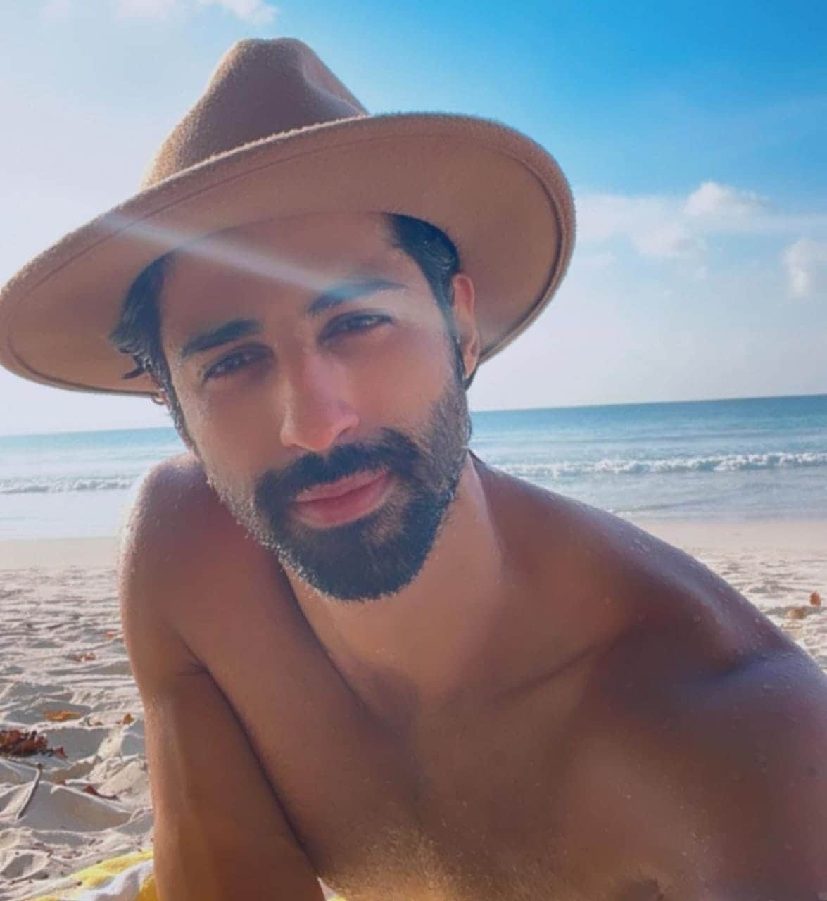 Aashim Gulati's Scorching HOT Looks Will Leave You Breathless: PICS - News18