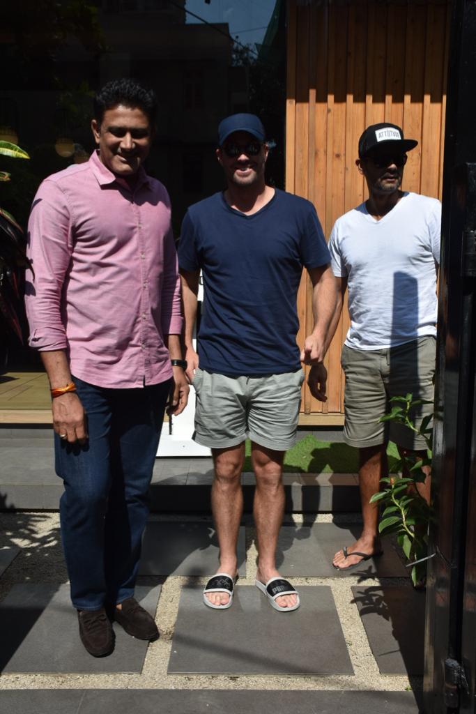 In Pictures: Anil Kumble's Treat? Team India Legend Spotted With AB de ...