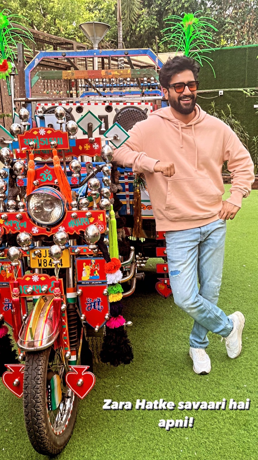 Nothing, Just Sleepy Vicky Kaushal And Sara Ali Khan After Crazy IPL ...