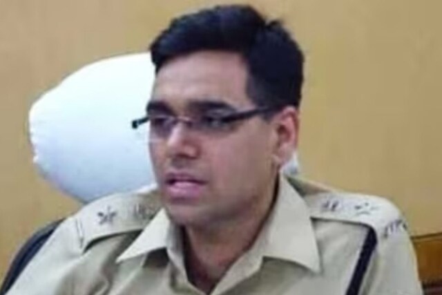 Success Story: IPS Manoj Kumar Sharma Failed Class 12, Drove Tempo ...