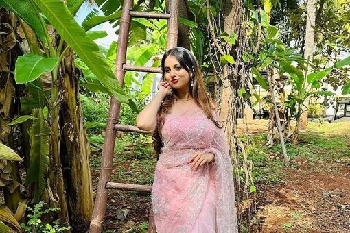 Niveditha Gowda Delights Fans With Her Desi Avatar; See Pic - News18