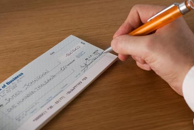 Cheque Rules: What Are A/C Payee And Cheque Endorsement? Know Here - News18