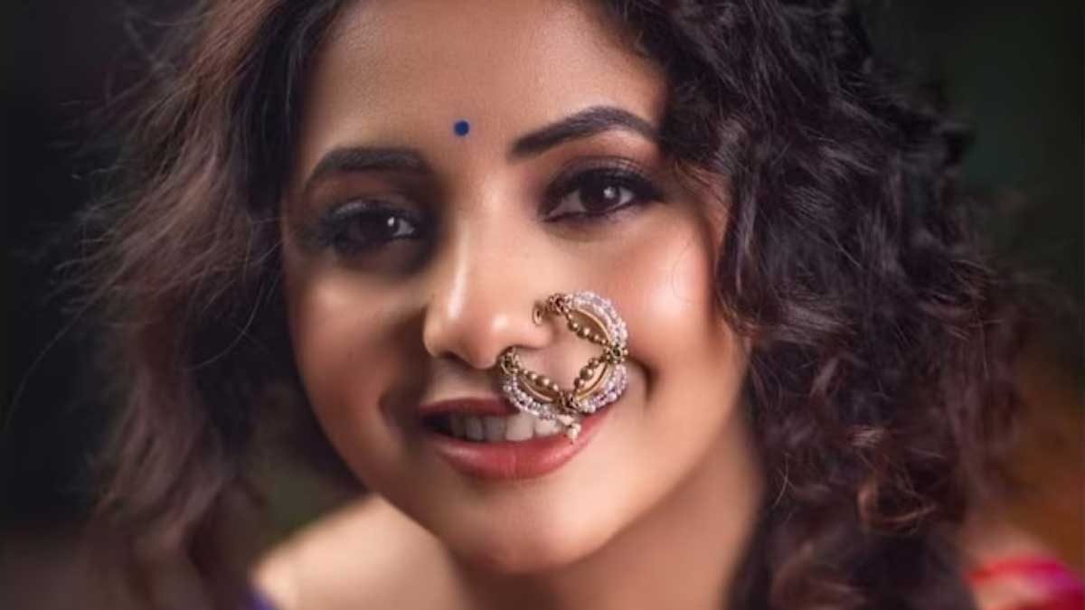 Actress Sayali Sanjeev Looks Stunning In This Emerald Green Silk Saree, See Pic | Regional ...