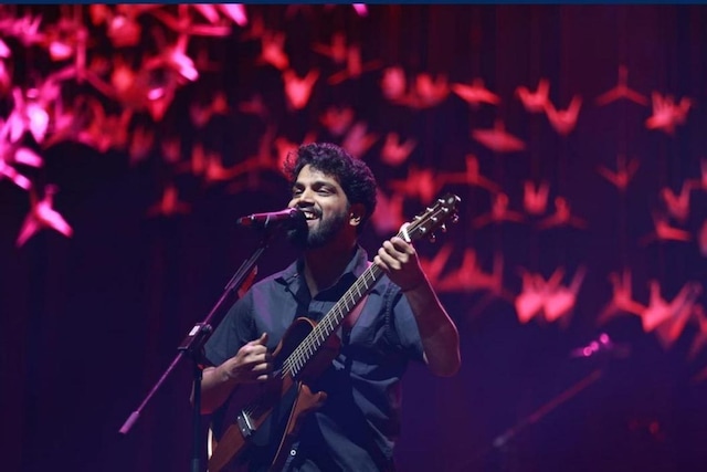 On Pradeep Kumar’s Birthday, 5 Iconic Songs By The Tamil Singer - News18