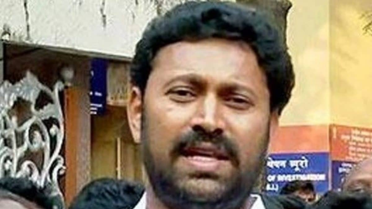 Telangana HC Grants Anticipatory Bail to YSRC MP Avinash Reddy in Ex-Minister Murder Case ...