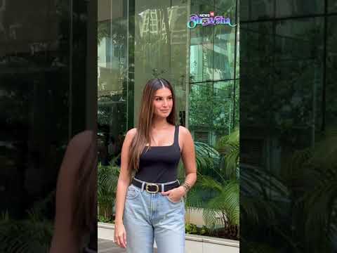 Tara Sutaria Knows How To Carry Herself Well; Poses For Paps | #Shorts ...