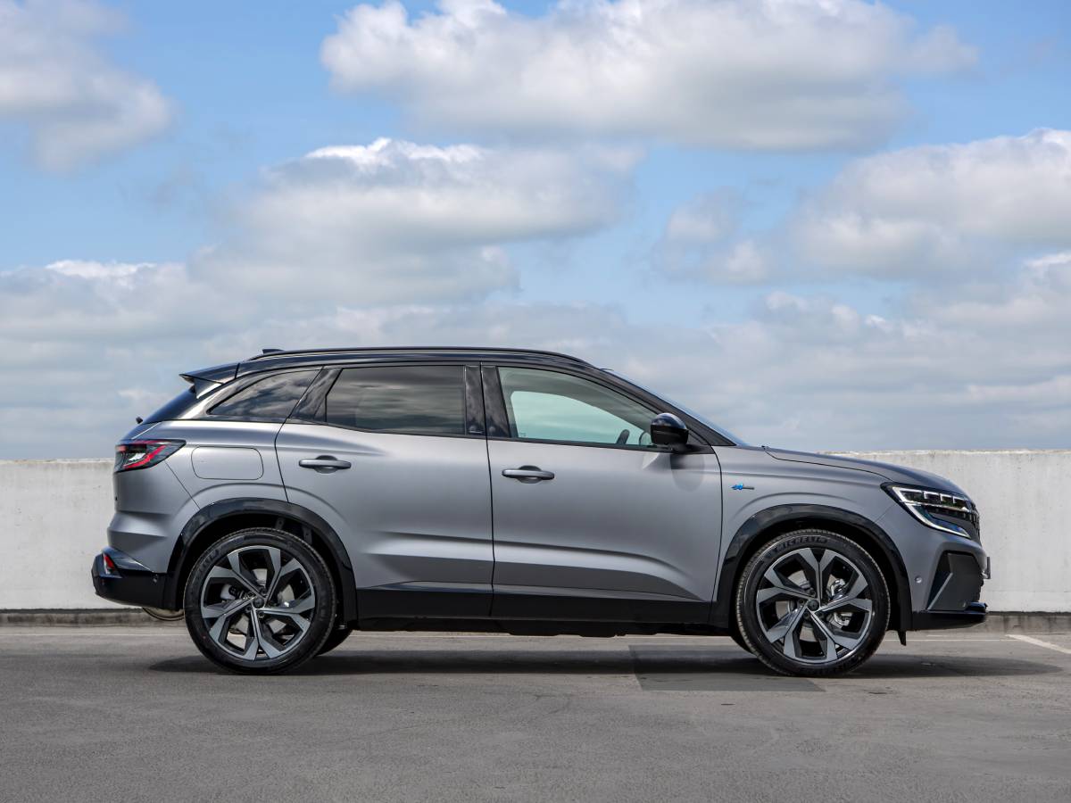 Renault Austral E-Tech Full Hybrid in Pics: See Design, Features ...