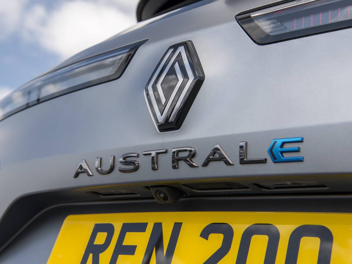 Renault Austral E-Tech Full Hybrid in Pics: See Design, Features ...