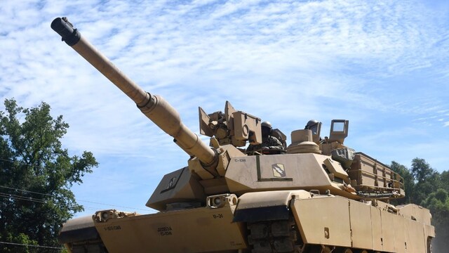 Poland Gets First Batch of US-made Abrams Tanks | World News - News18