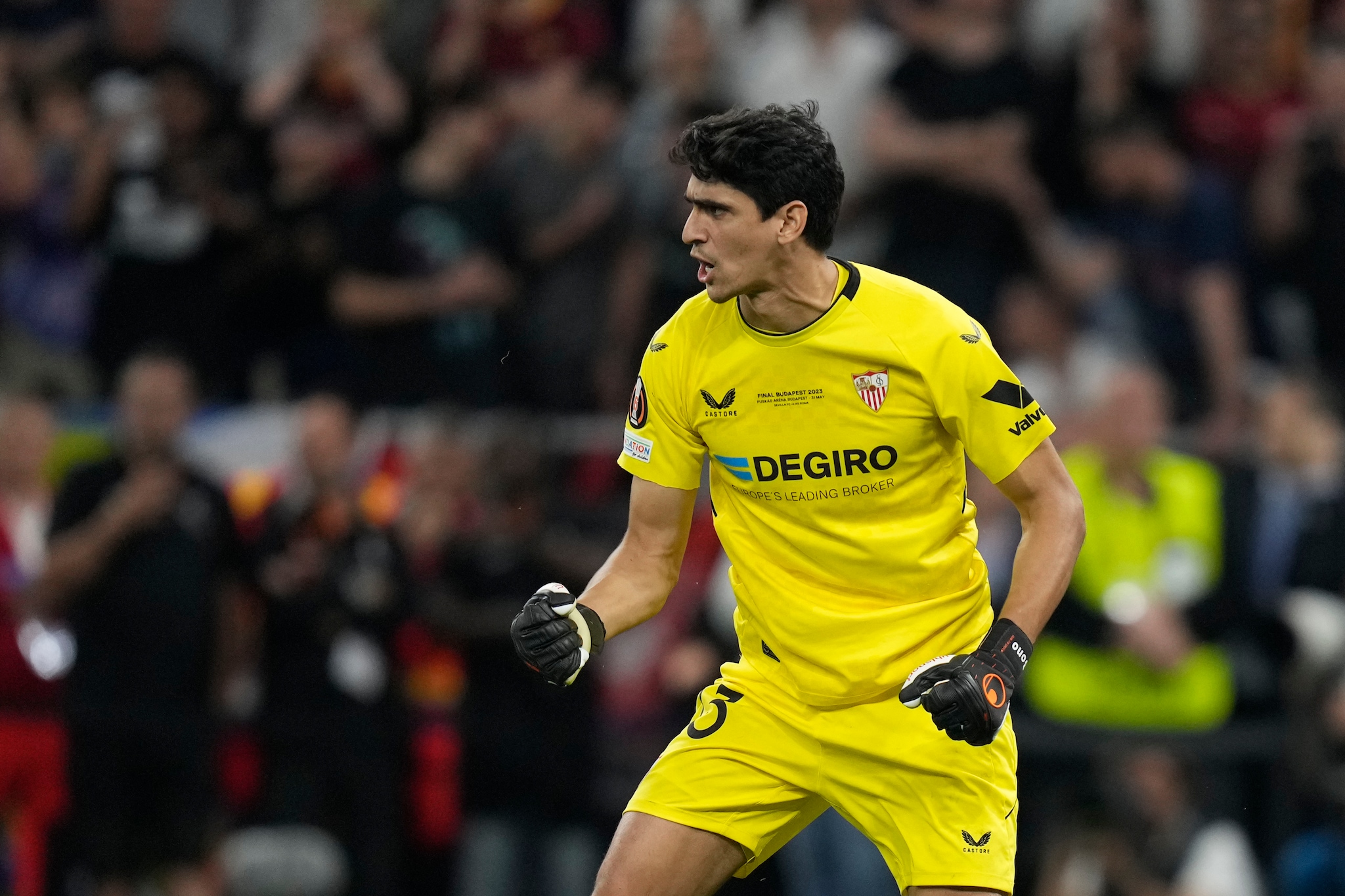 Europa League Final in Photos: Sevilla Edge Past AS Roma on Penalties ...
