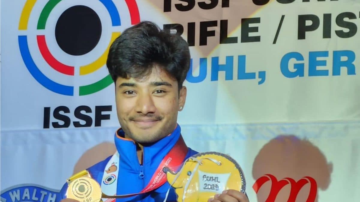 Dhanush Srikanth Wins India's Third Gold at Suhl Junior World Cup ...