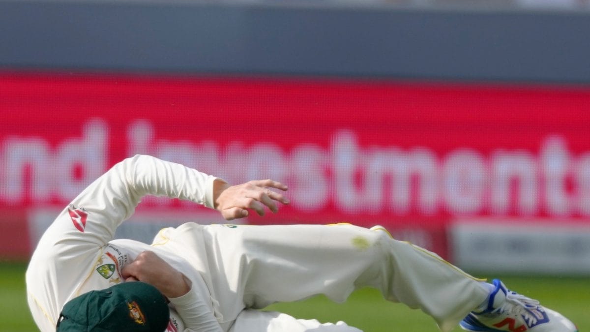 WATCH: Steve Smith's Controversial Catch to Dismiss Joe Root in 2nd ...