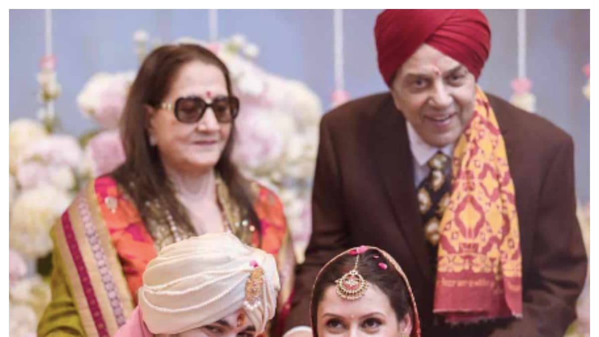 Dharmendra Expresses Gratitude To Fans For Well Wishes On Grandson ...