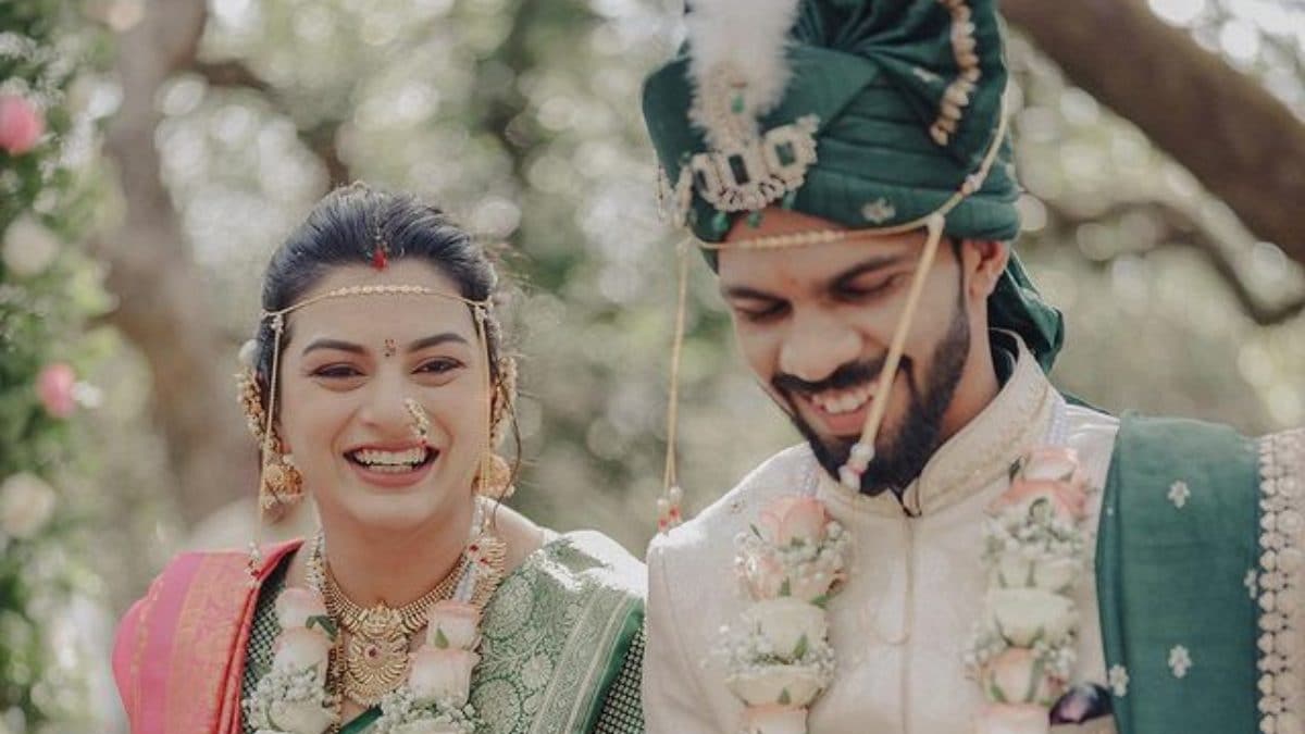 Ruturaj Gaikwad Gets Married to Utkarsha Pawar, Shares Adorable Pics of ...
