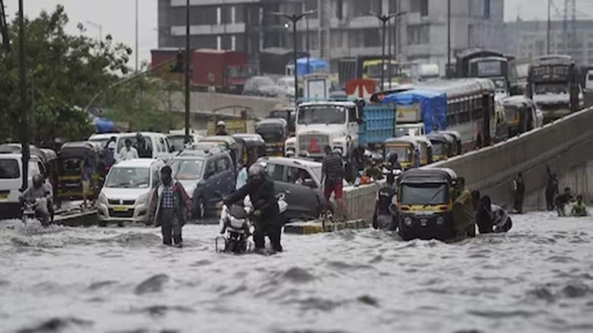 Mumbai Monsoon Mayhem to Continue As 'Heavy to Very Heavy' Rains ...