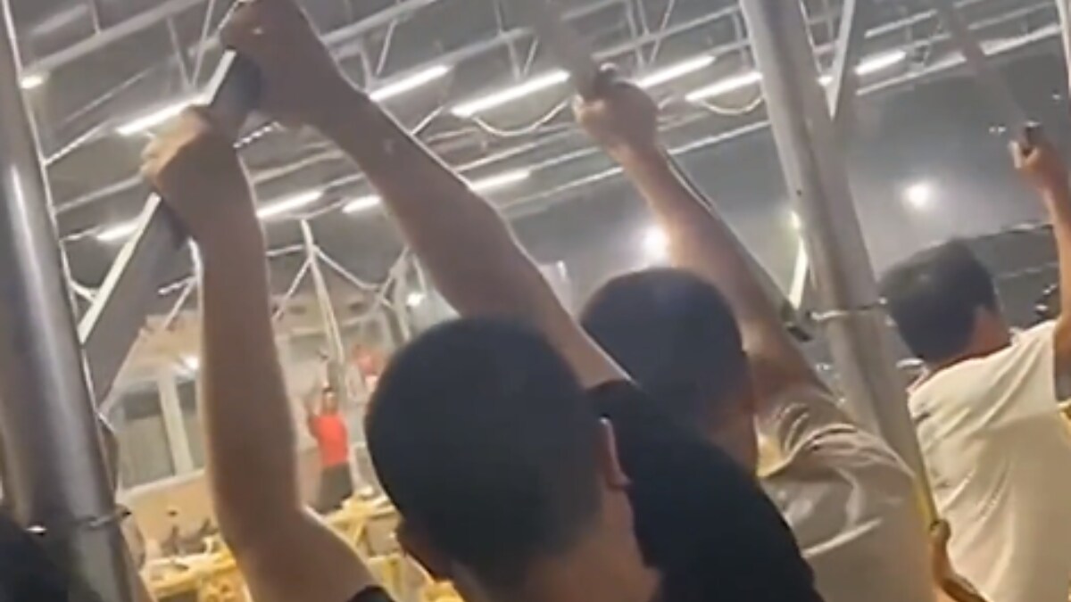 This Viral Video From Storm-Hit China Is Not For The Fainthearted ...