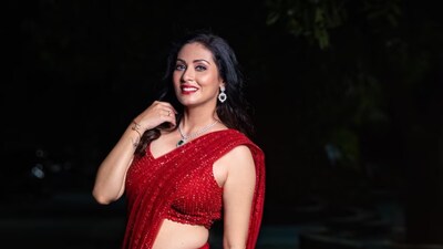 Actress Sadaa Looks Ravishing In This Embellished Red Saree, See Pics ...