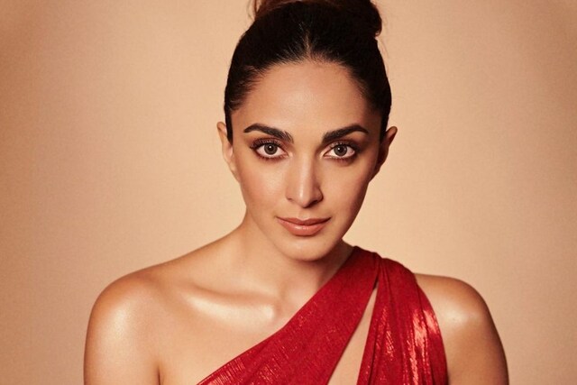 Karram Kurram Shoot Pushed to 2024; Makers Still Looking for Kiara ...