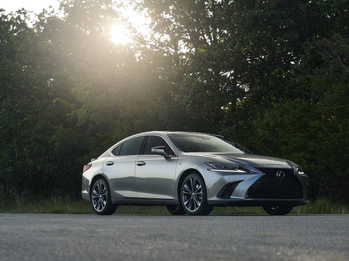 2024 Lexus ES in Pics: See Design, Features, Interior and More in ...