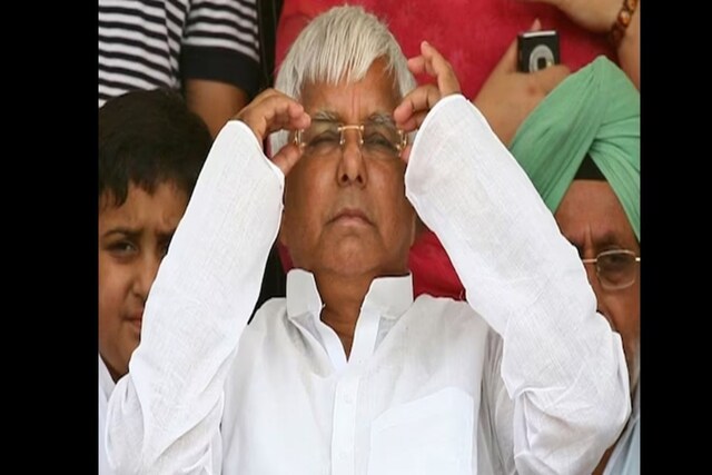 Lalu Celebrates 76th Birthday with Family - News18