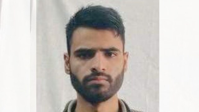 Meet Umer Ahmad Ganie, 19-year-old Labourer from Kashmir's Pulwama Who ...