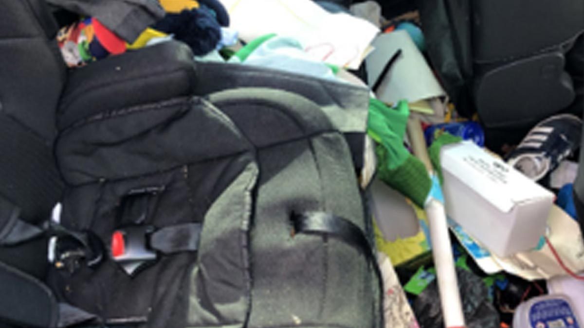 You Won't Believe What All Is There In 'UK’s Filthiest Car' | Viral ...