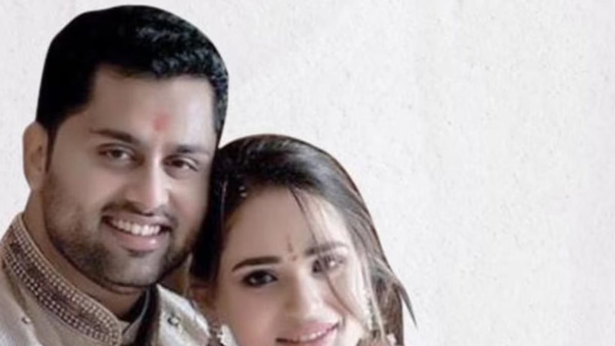Abishek Ambareesh And Aviva Bidapa Extend Invitation To Their Wedding ...