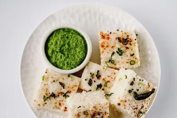 Try This Semolina Dhokla At Home For A Healthy Breakfast - News18