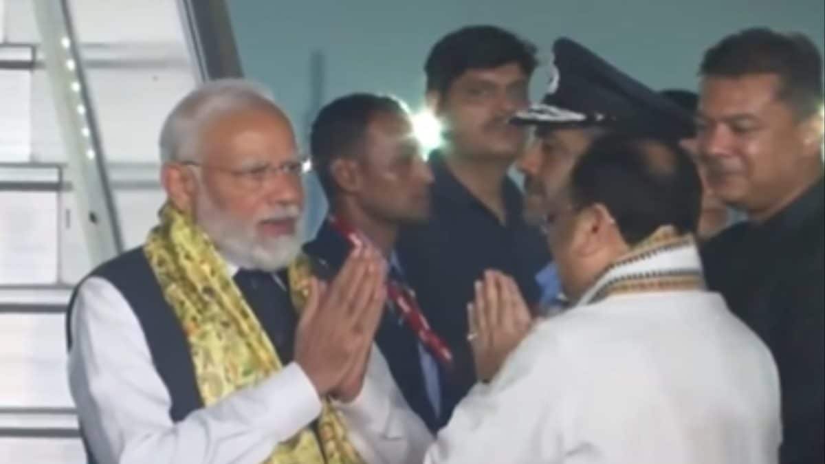 'What's Happening in India': PM Modi Lands in Delhi Past Midnight ...