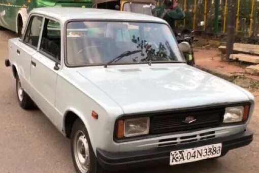 Classic Beauty Pristine 27-Year-Old Premier 118 NE Sedan Restored ...