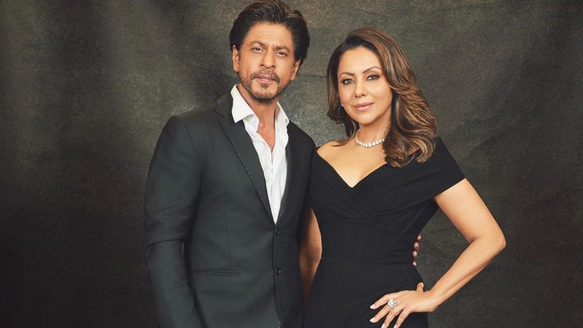 Shah Rukh Khan Roasts Fan After He Asks If Gauri Is The Reason He Has ...