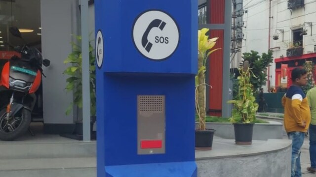 Bengaluru Police Install 30 ‘Safety Islands’ for Women, Complete with ...