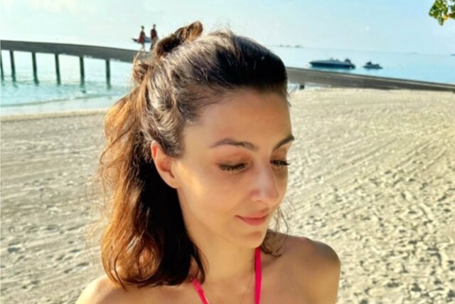 Soha Ali Khan’s Vacation Mood Is Simple, ‘Don’t Worry, Beach Happy ...