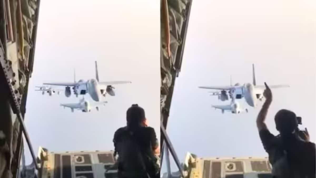 Watch: Fighter Jets 'Pose' Mid-Air For Photographer, Internet Can't ...
