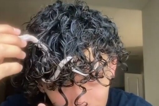 Snake Gets Stuck In A Man’s Curly Hair, Internet Calls Him ‘Real-Life ...
