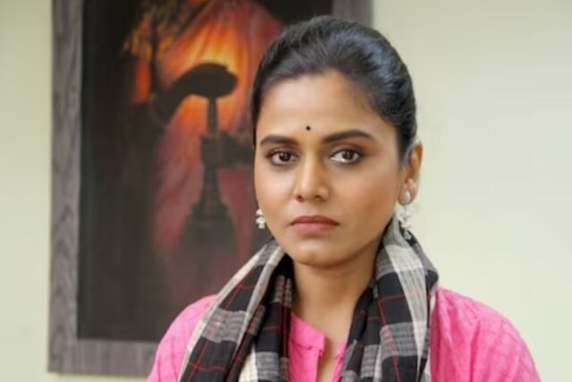 Marathi Actress Hemangi Kavi-dhumal Shares Struggle Of Watching 3D Film In 40s - News18