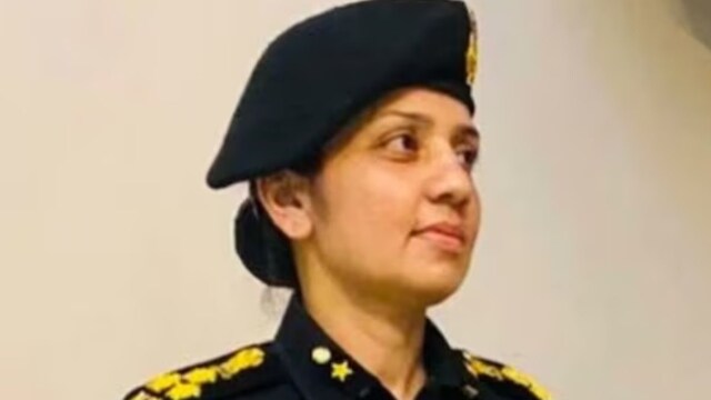 Meet 'Lady Singham' IPS Manzil Saini Who Cracked UPSC Without Any ...
