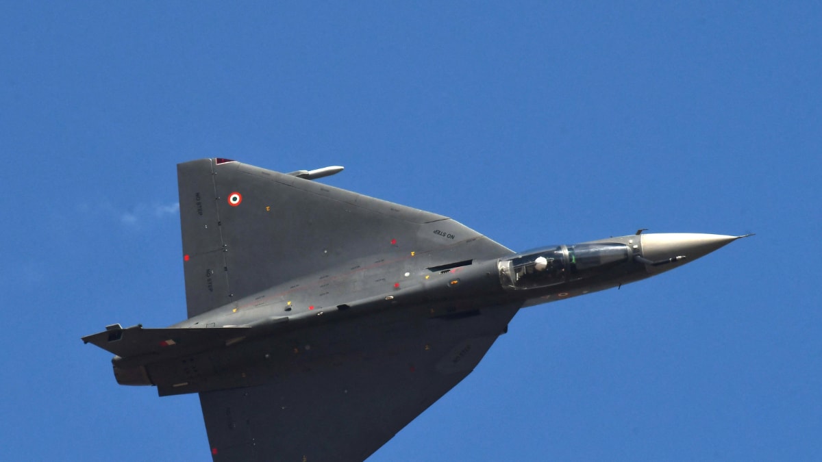 In Mega Defence Deal, Govt Procures 97 Tejas Fighter Jets, 156 Prachand ...