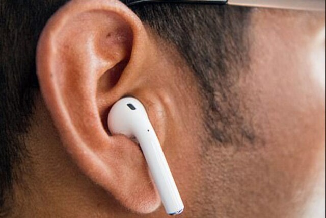 SHOCKING! 18-year-old Boy From UP Turns Deaf After Using In-ear TWS ...